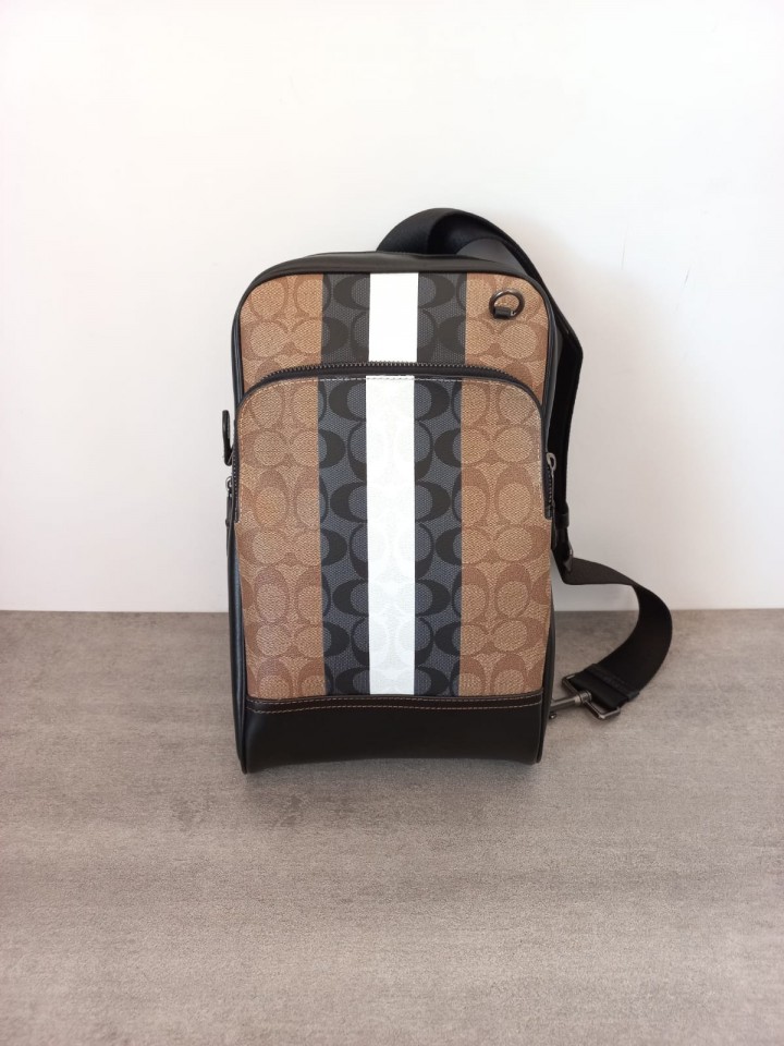 Branded Outlet - COACH GRAHAM IN SIGNATURE WITH STRIPE PACK