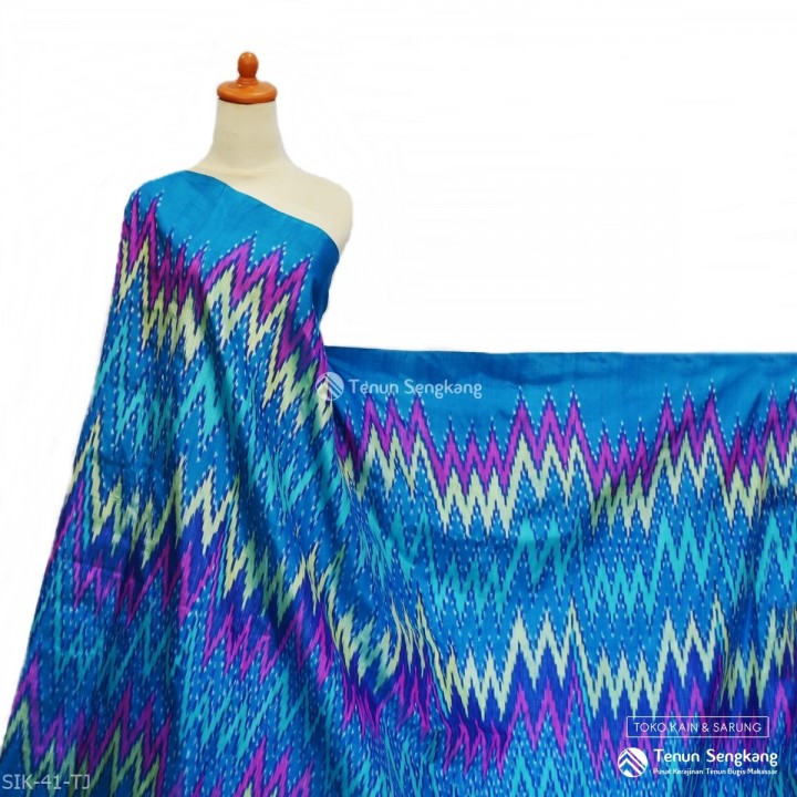 Tenun Sengkang - Kain Tenun Ikat Sutera Biru SIK-41-TJ