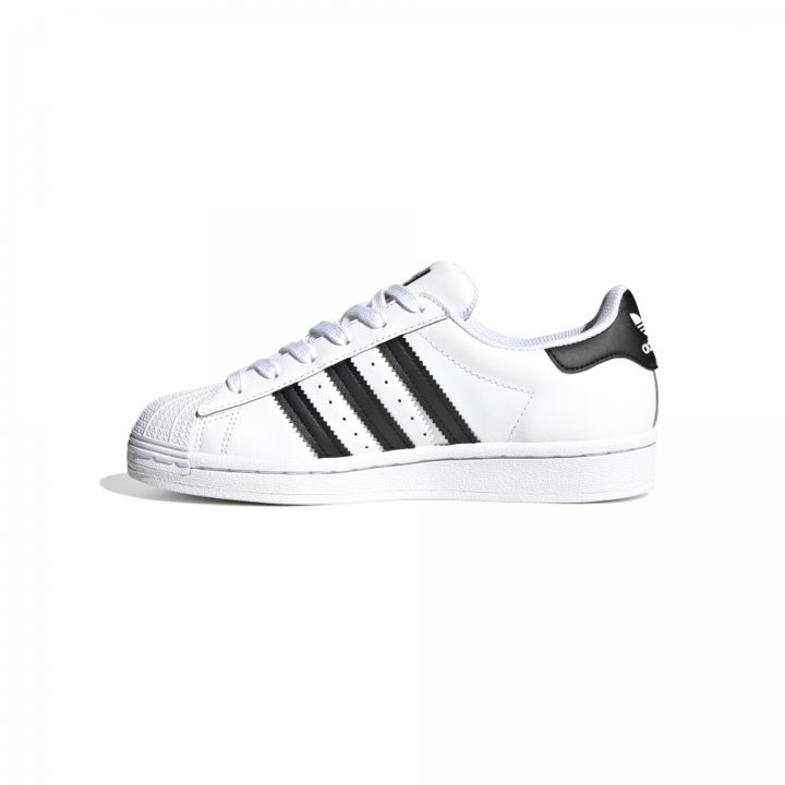 FOUR KICKS STORE - ADIDAS SUPERSTAR WHITE BLACK GS (FU7712) 30%