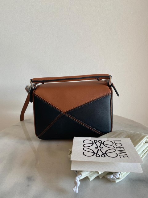 Branded Outlet - LOEWE MINI PUZZLE COLORBLOCK BAG IN CLASSIC CALFSKIN