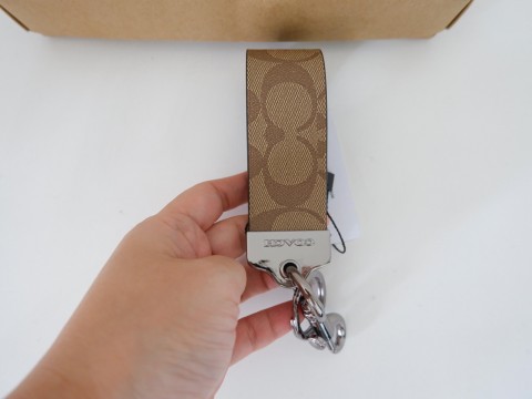 Branded Outlet - COACH LOOP KEY FOB IN SIGNATURE CANVAS